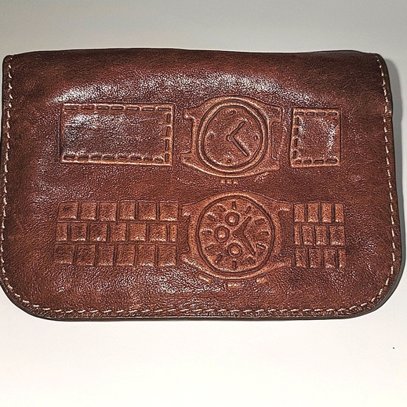 Fossil | Bags | Fossil Vintage Brown Leather Zip Around Travel Watch ...